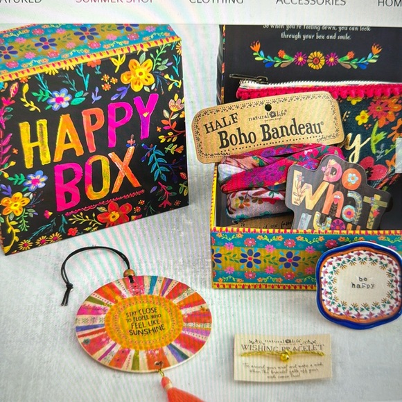 NATURAL LIFE | Accessories | Natural Life Happy Box | Poshmark